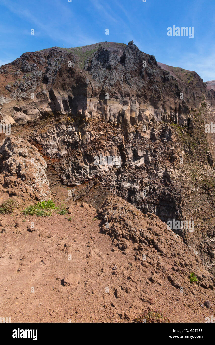 Rock / rocks geology around the crater of Mt. Mount Vesuvio / Mount ...