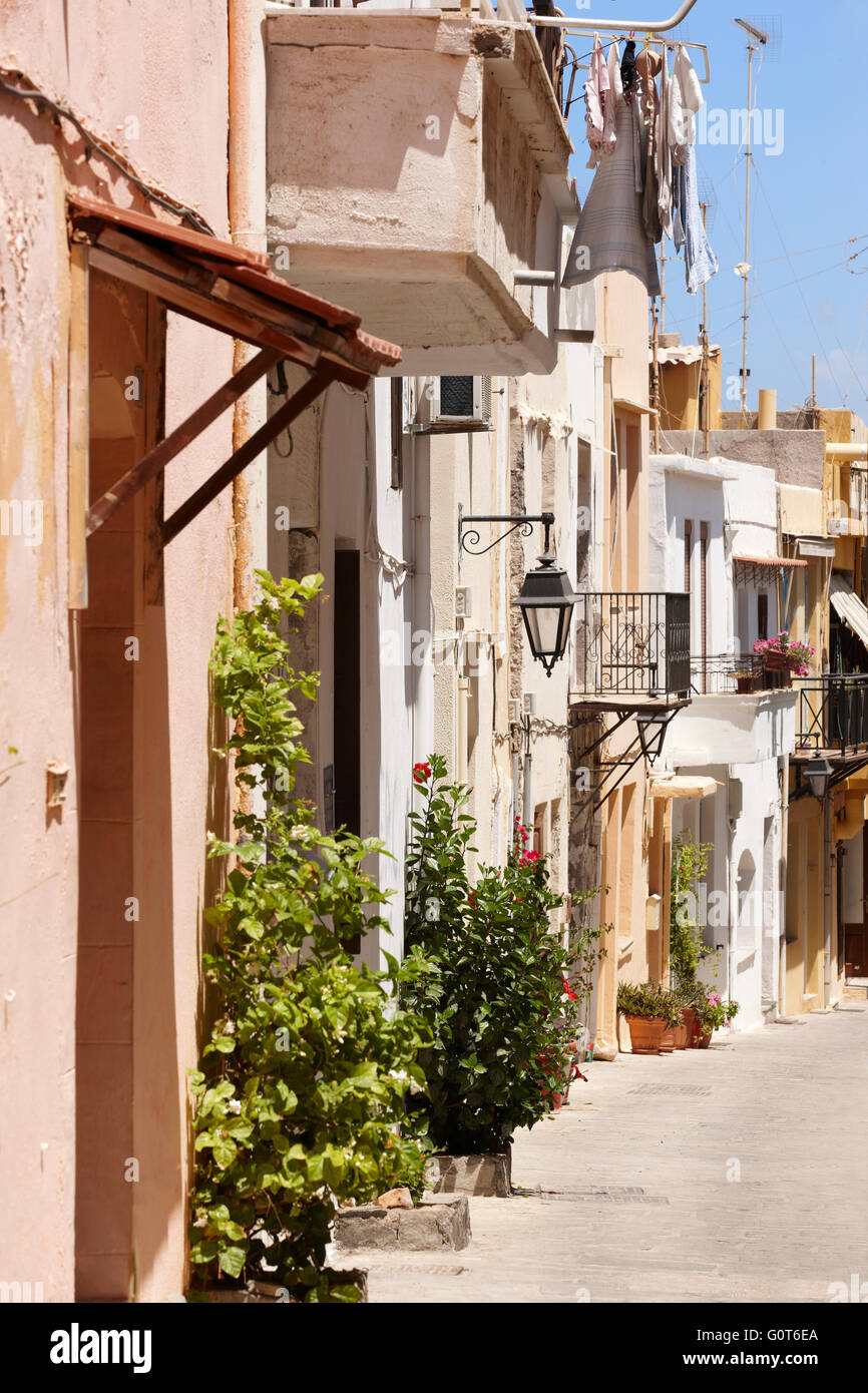 Traditional greek street hi-res stock photography and images - Alamy
