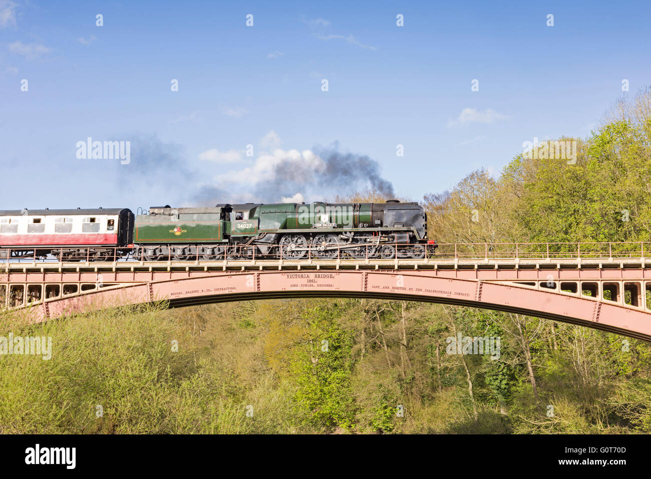 Steam train crossing the River Severn at Victoria Bridge on the Severn ...