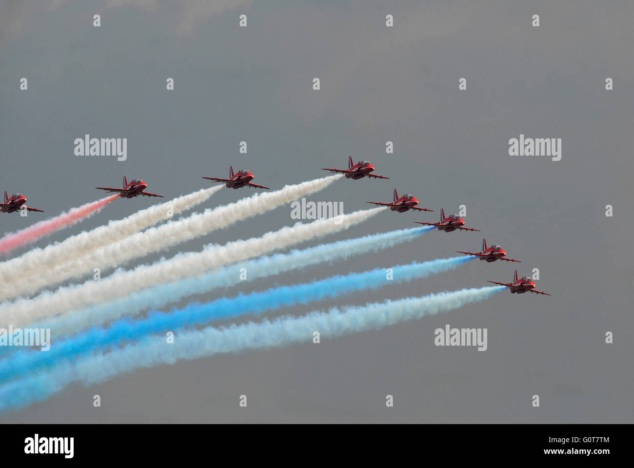 Red Arrows display Stock Photo - Alamy