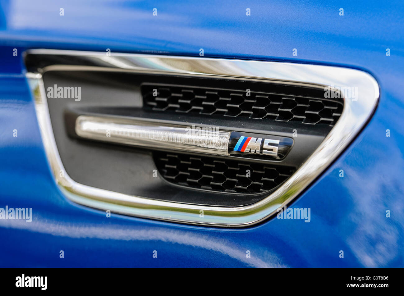 Car side vent hi-res stock photography and images - Alamy