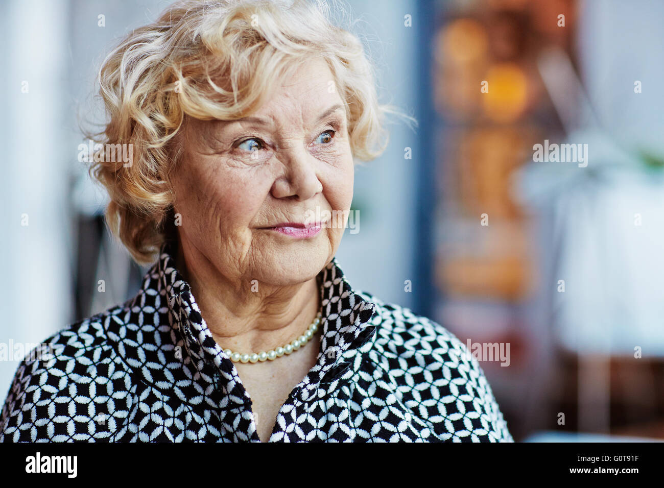 Woman retired hi-res stock photography and images - Alamy