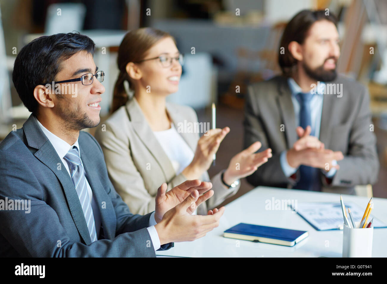 Woman hands clapping applause hi-res stock photography and images - Alamy