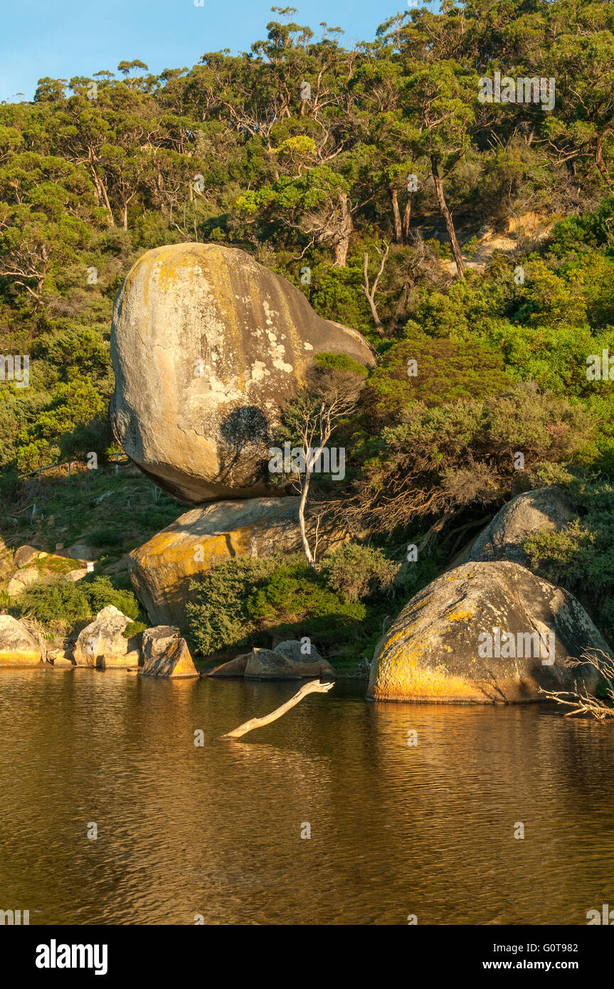 Whale Rock at Tidal River, Wilsons Promontory NP, Victoria, Australia ...