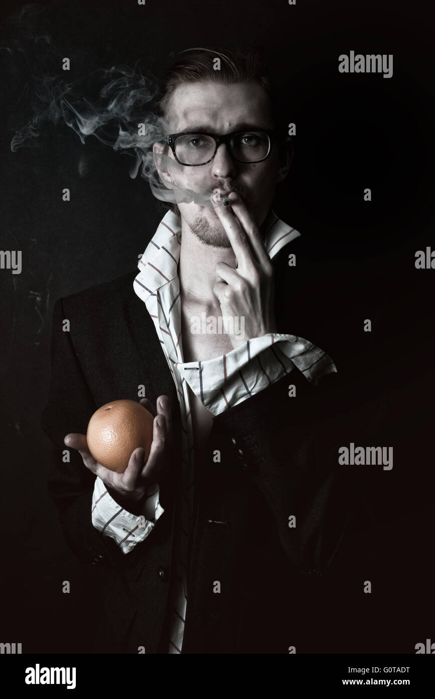 Man smokin cigarettes hi-res stock photography and images - Alamy