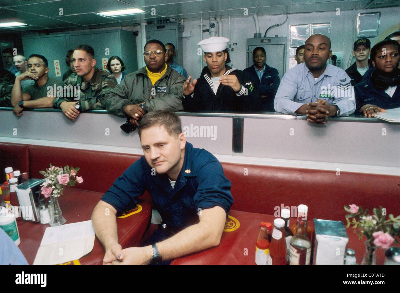 Usa navy personnel hi-res stock photography and images - Alamy