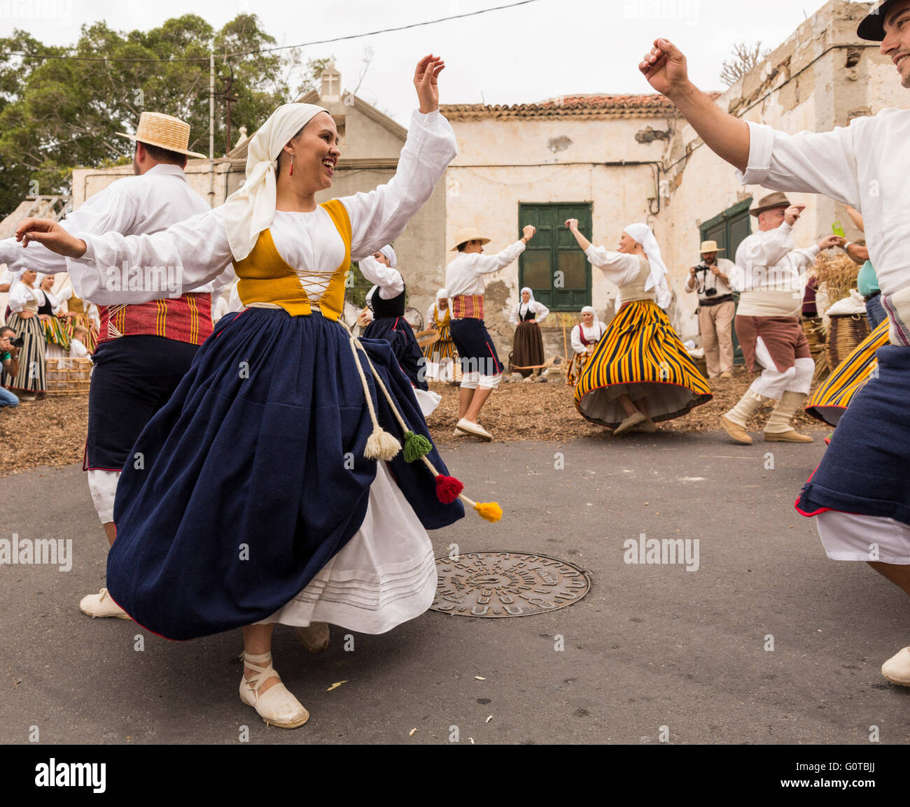 Dancers performing a traditional dance hi-res stock photography and ...