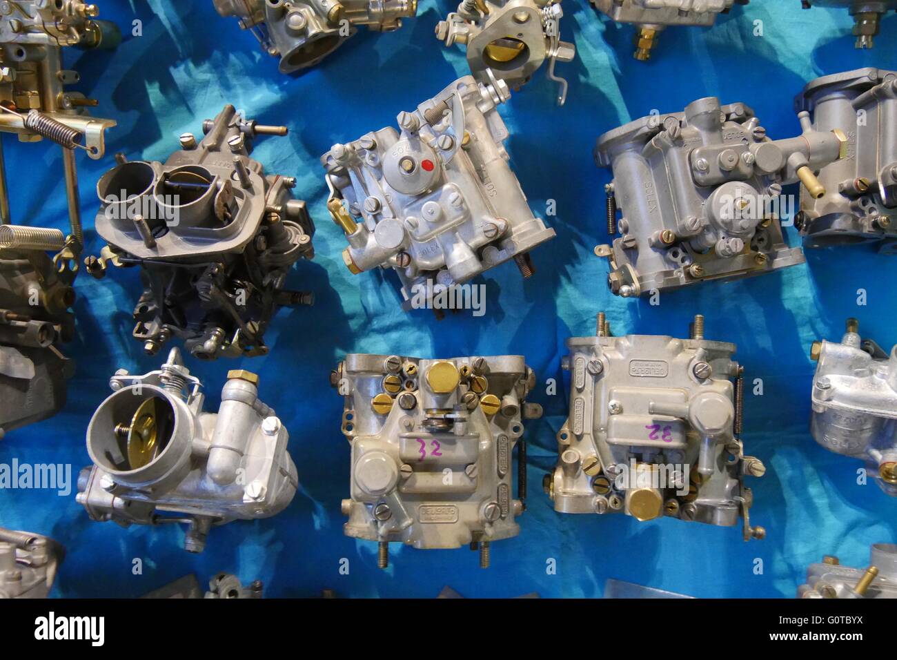 Car spare parts hi-res stock photography and images - Alamy