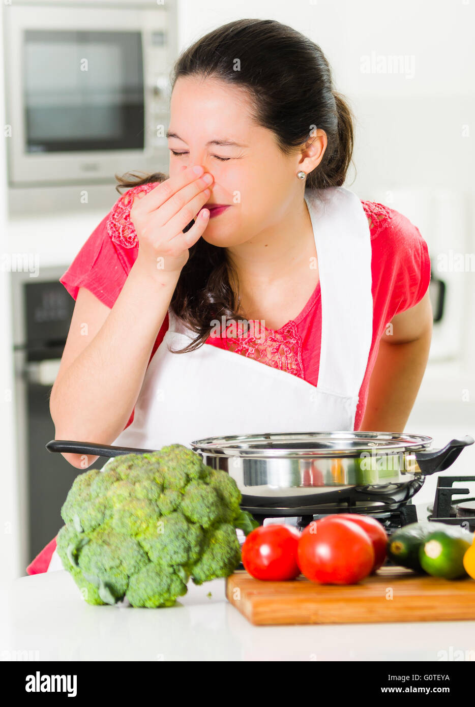 Woman serving dinner angry hi-res stock photography and images - Alamy