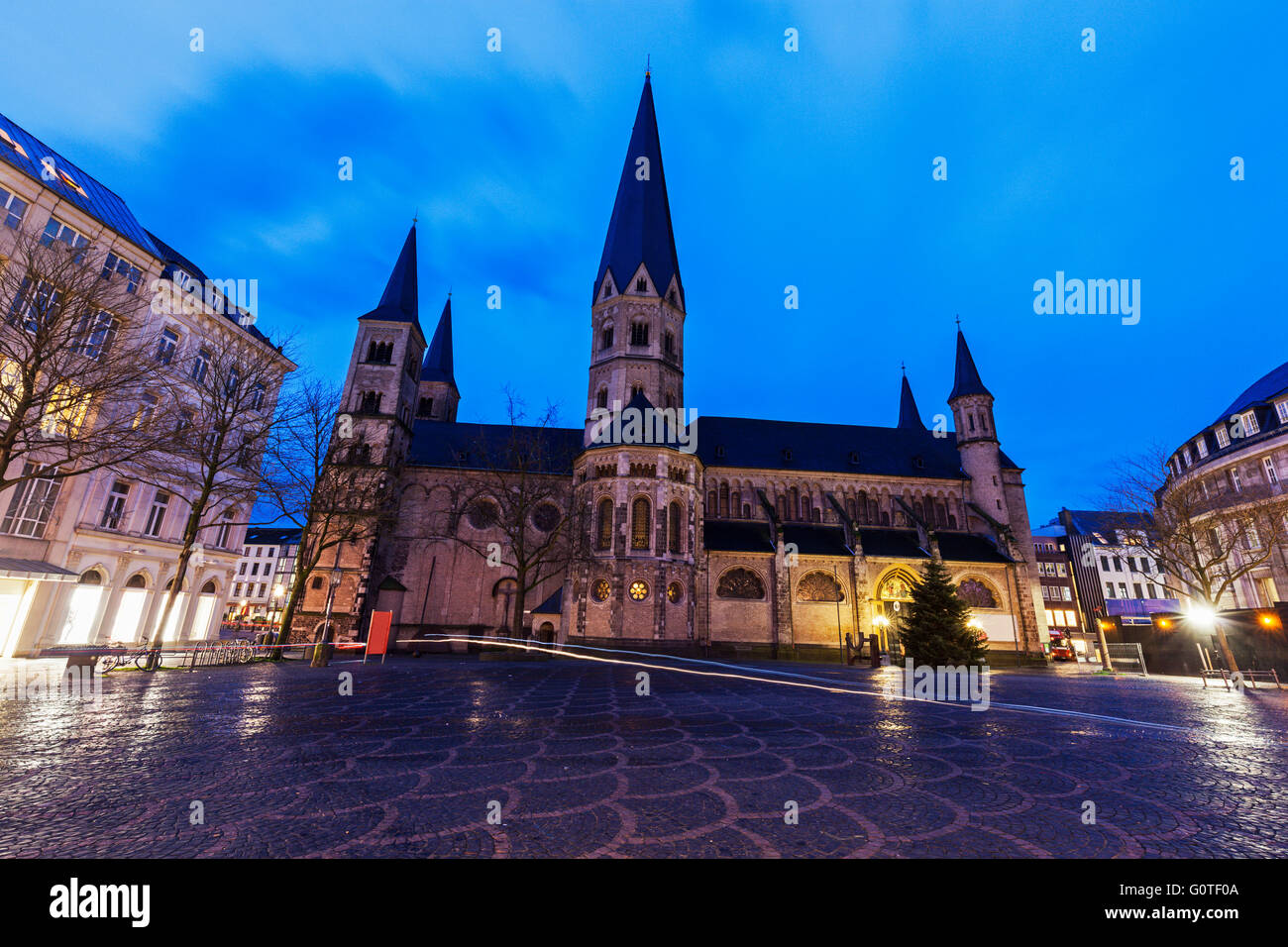 Bonner Munster at night. Bonn, North Rhine-Westphalia, Germany Stock ...
