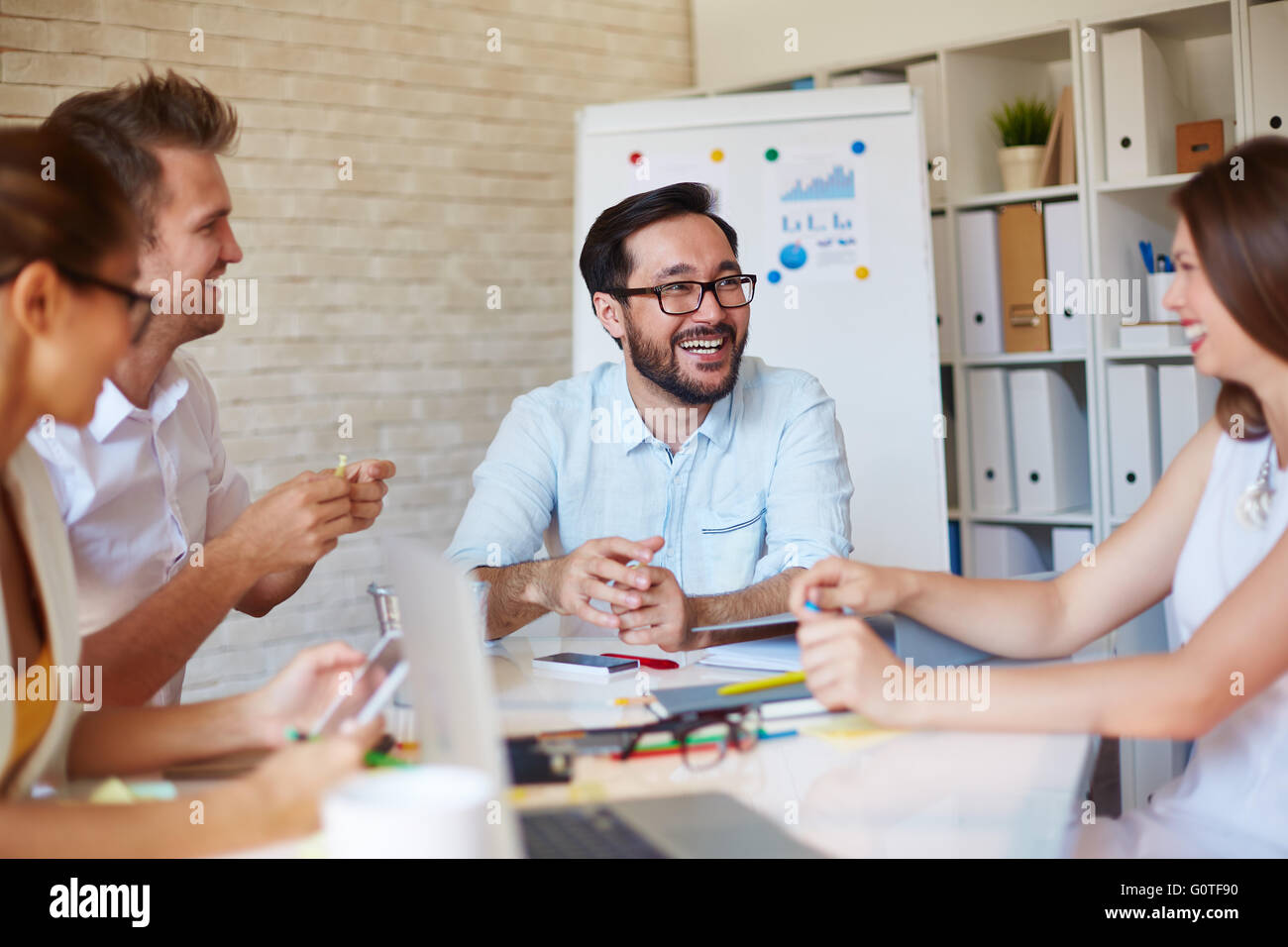 Asian businesspeople hi-res stock photography and images - Alamy