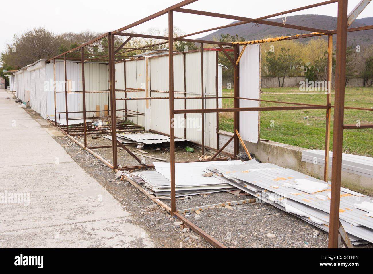 Metal stalls hi-res stock photography and images - Alamy