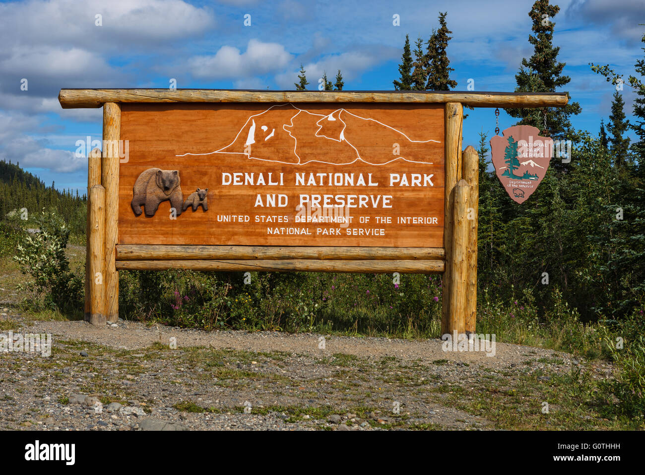 Denali National Park sign, Alaska, USA Stock Photo - Alamy