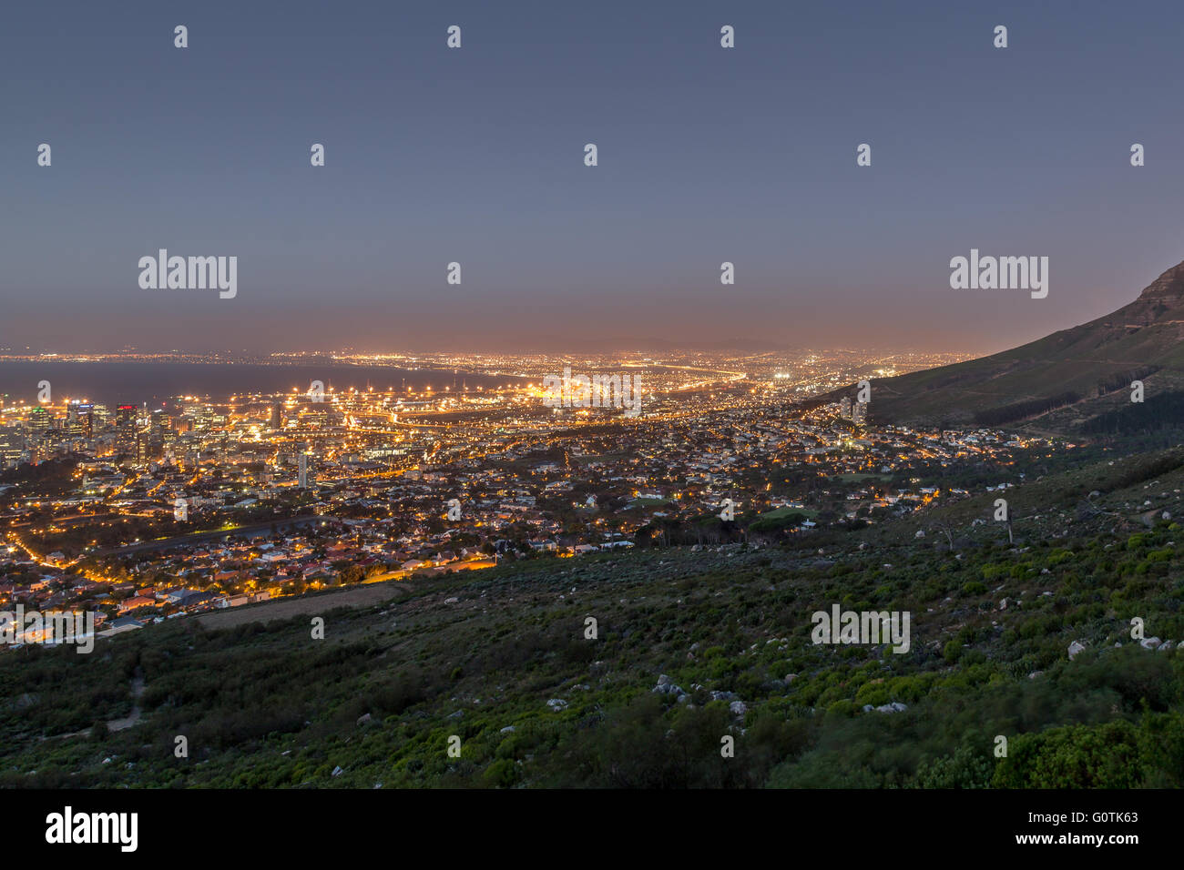 Cape town table mountain night hi-res stock photography and images - Alamy