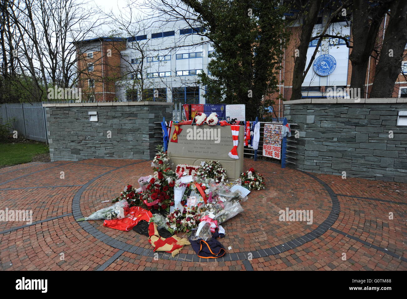 Hillsborough disaster hi-res stock photography and images - Alamy