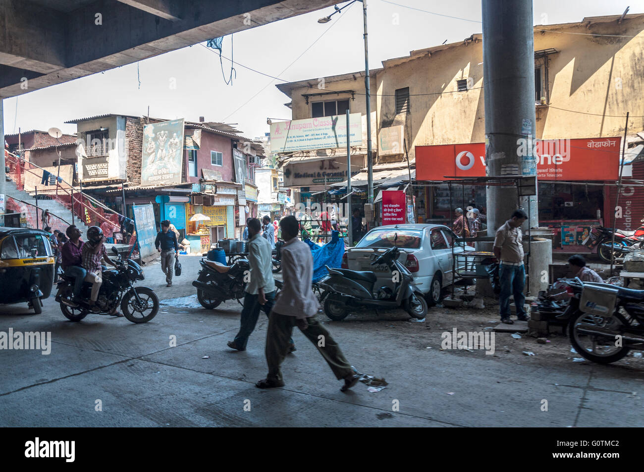 Street scene Mumbai India Stock Photo - Alamy