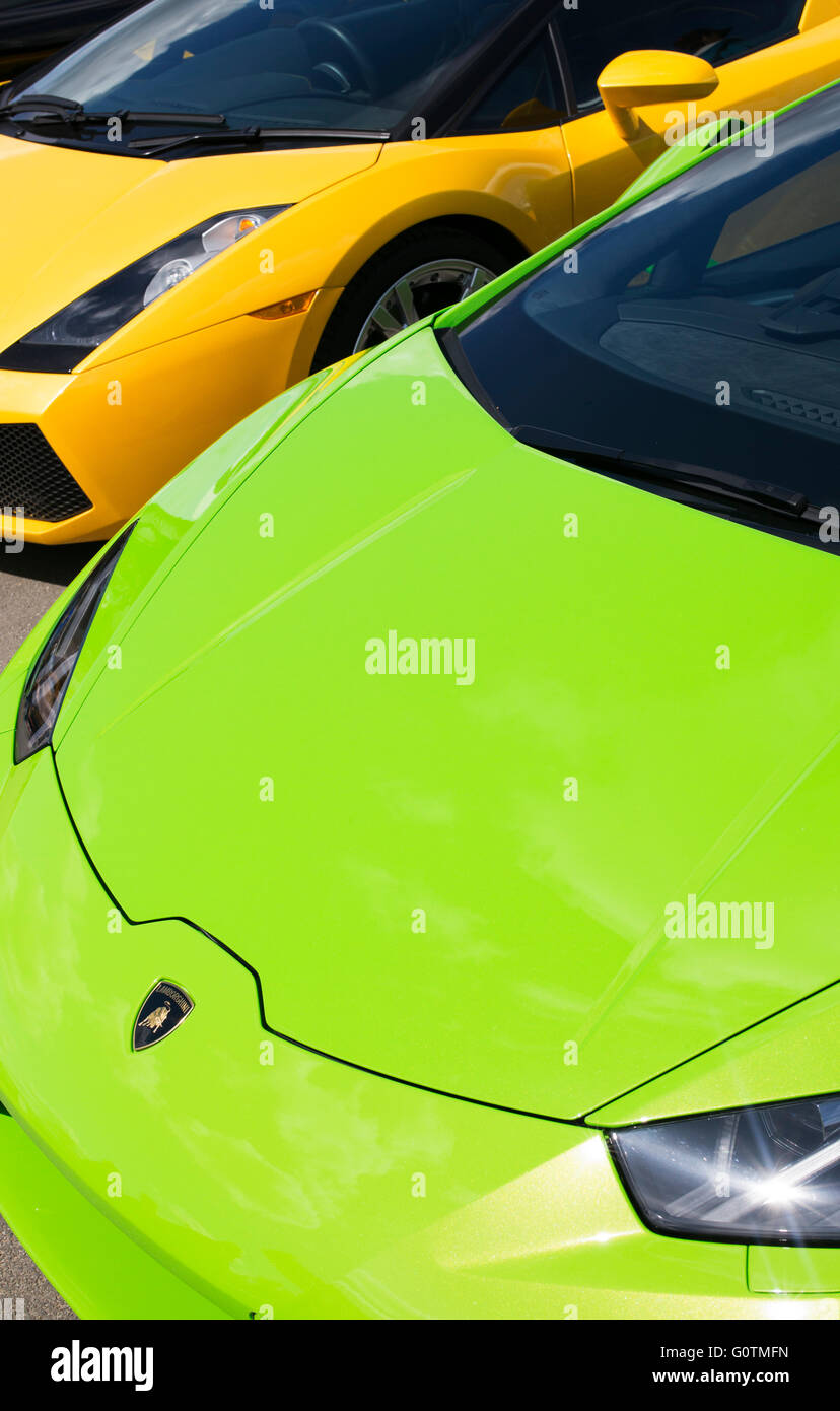 Italian sports cars hi-res stock photography and images - Alamy