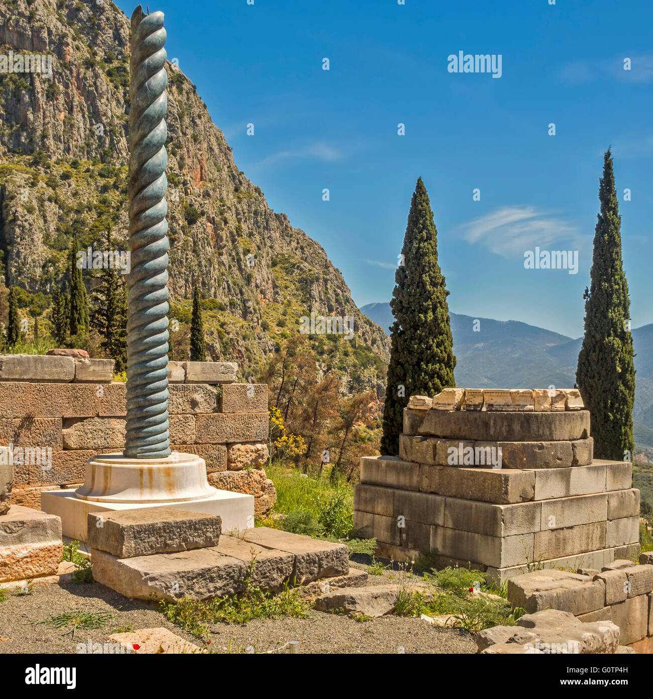Serpent Column Delphi Greece Stock Photo - Alamy