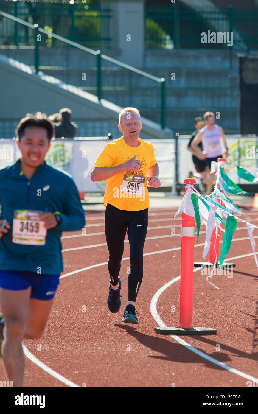 Final turn hi-res stock photography and images - Alamy