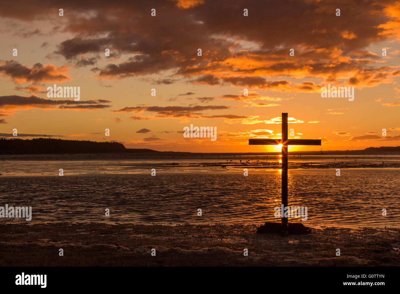 Setting right hi-res stock photography and images - Alamy