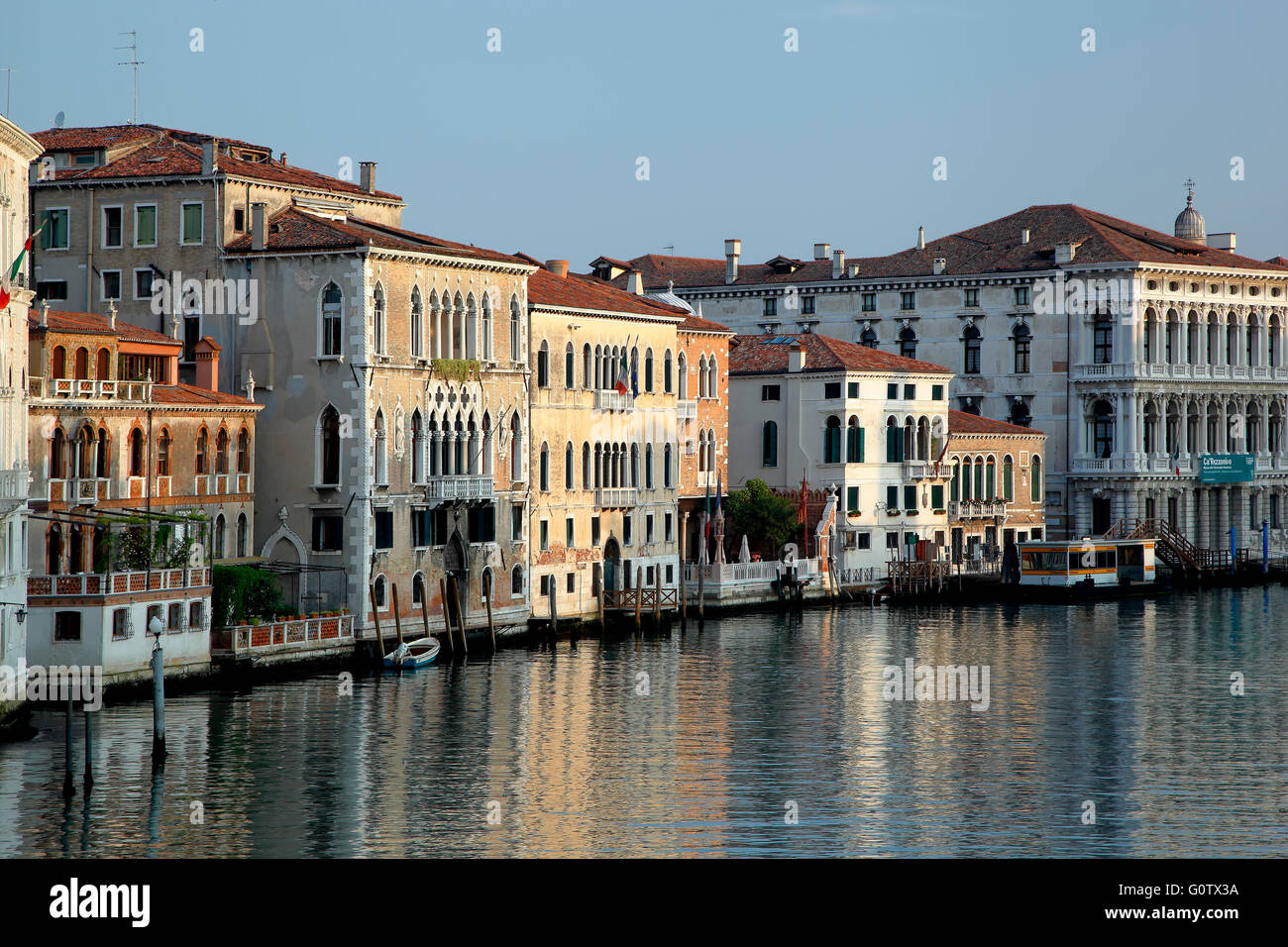 Historic buildings on Grand Canal, Venice, Italy Stock Photo - Alamy