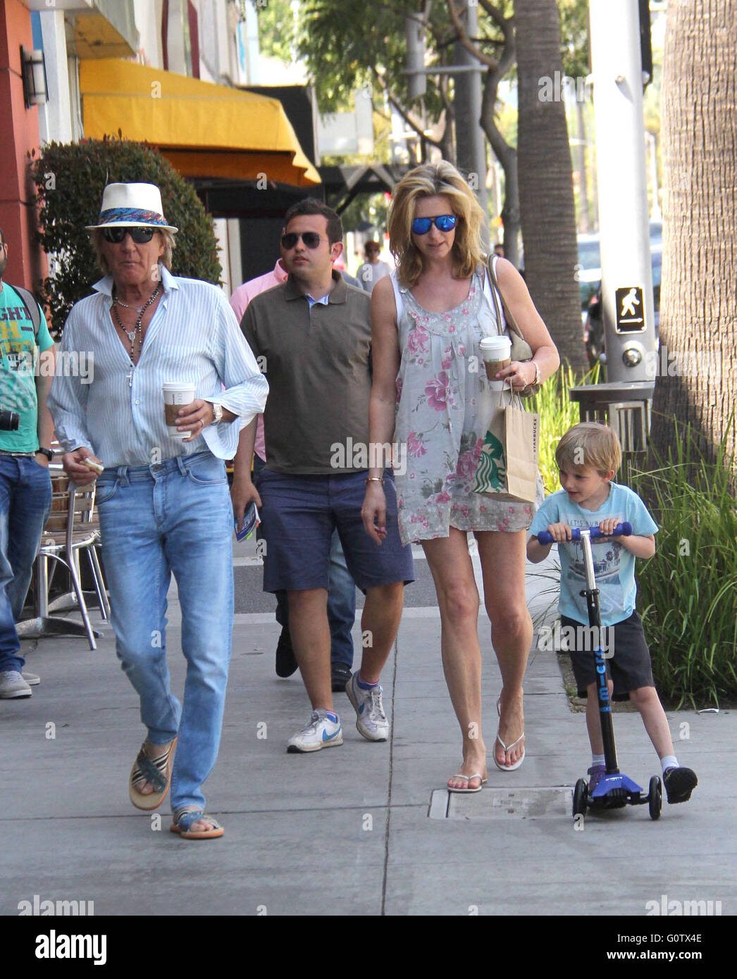 Rod Stewart and wife Penny Lancaster take their son, Aiden, to Tom's ...