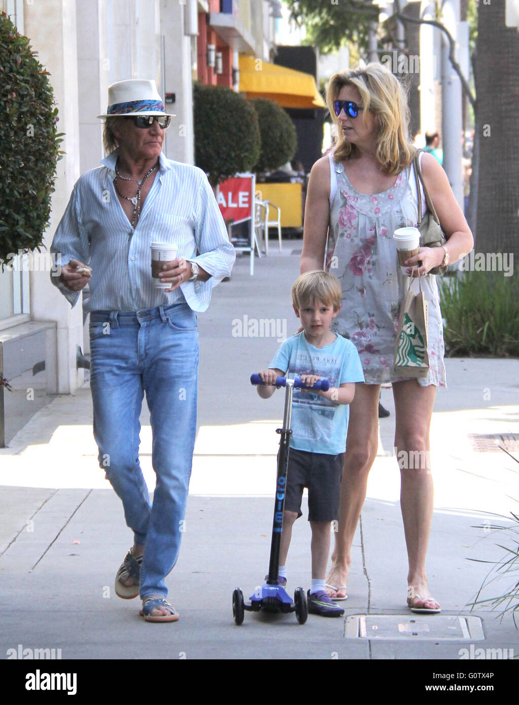 Rod Stewart and wife Penny Lancaster take their son, Aiden, to Tom's ...