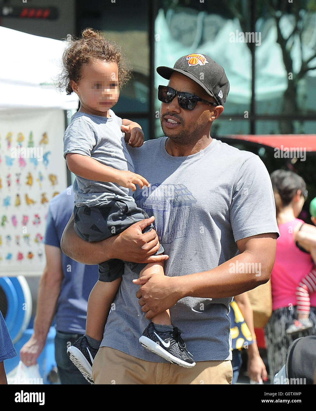 Donald faison and family hi-res stock photography and images - Alamy