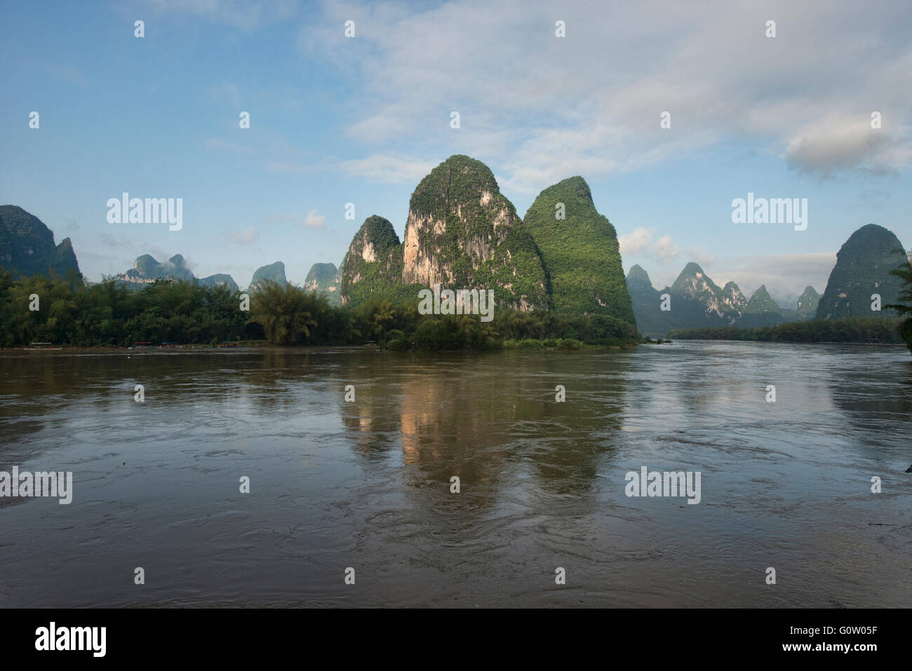 The famous 20 yuan view of the Li River at Xingping, Guangxi Autonomous ...