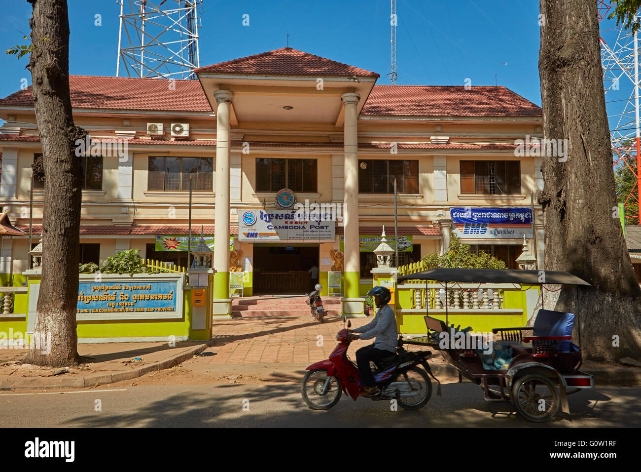 Post Office and Tuk-tuk, Siem Reap, Cambodia Stock Photo - Alamy
