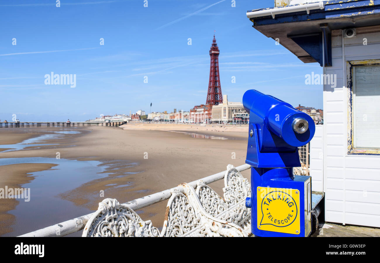 Scaffolding on tower hi-res stock photography and images - Alamy