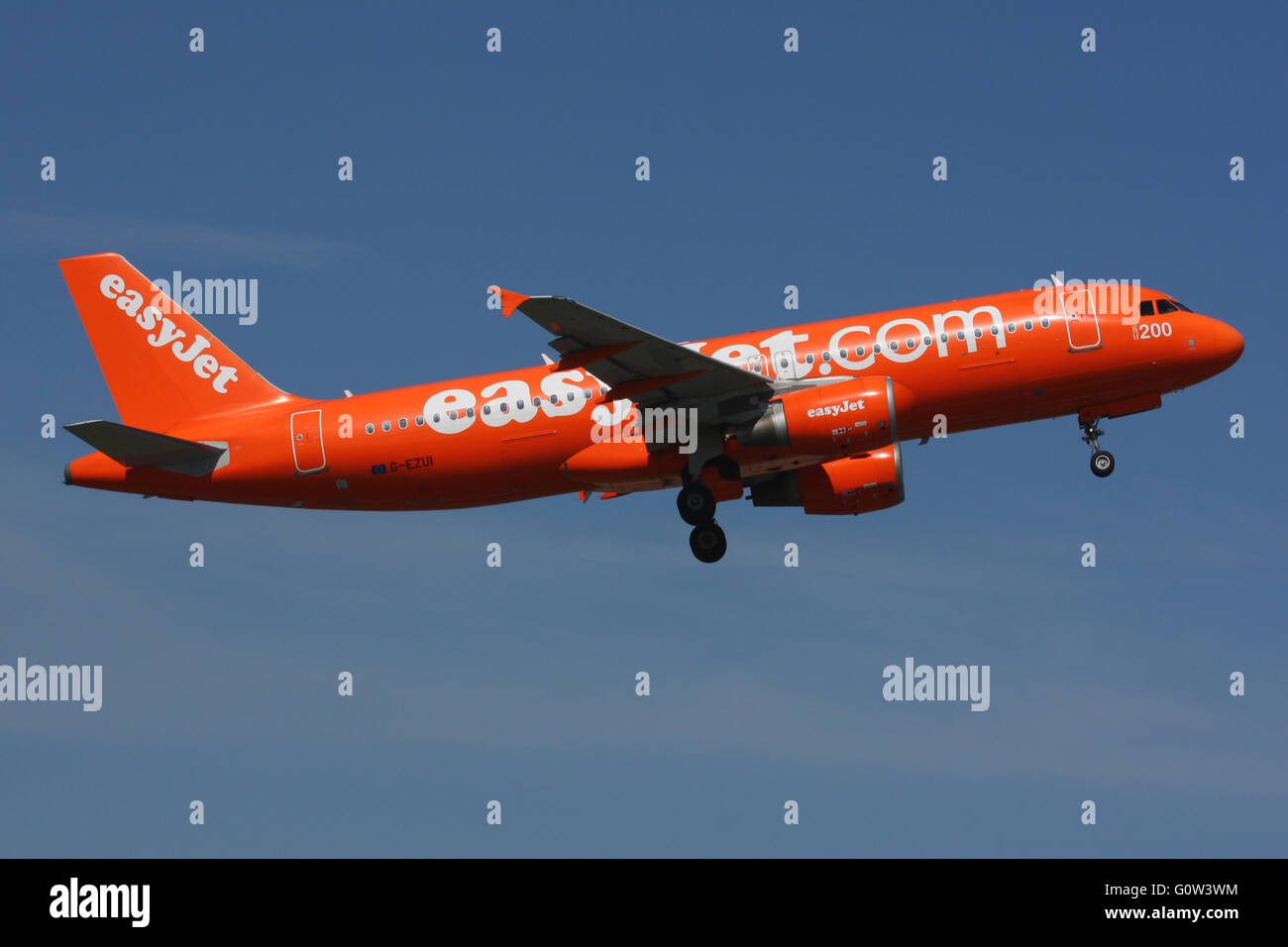 EASYJET A320 ORANGE Stock Photo - Alamy