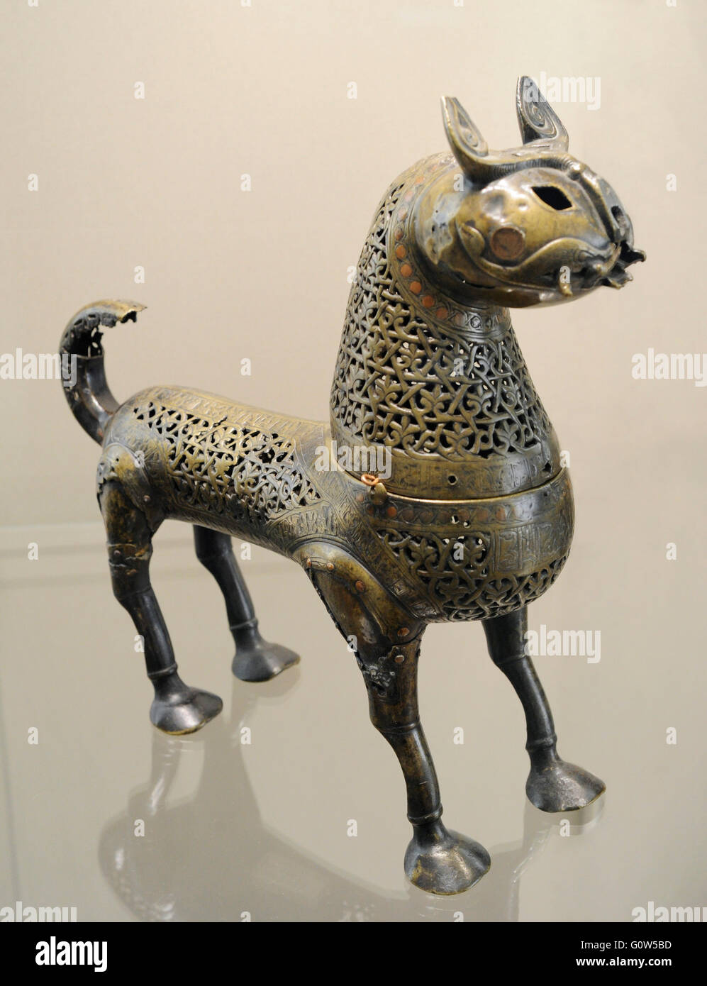 Incense-Burner in the shape of a Lynx. Bronze; casting, engraving ...