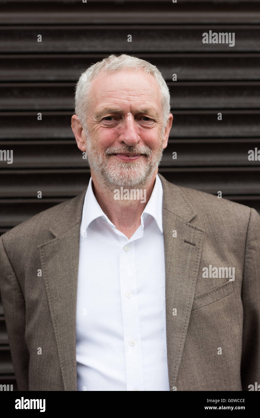 Labour leader jeremy corbyn poses hi-res stock photography and images ...