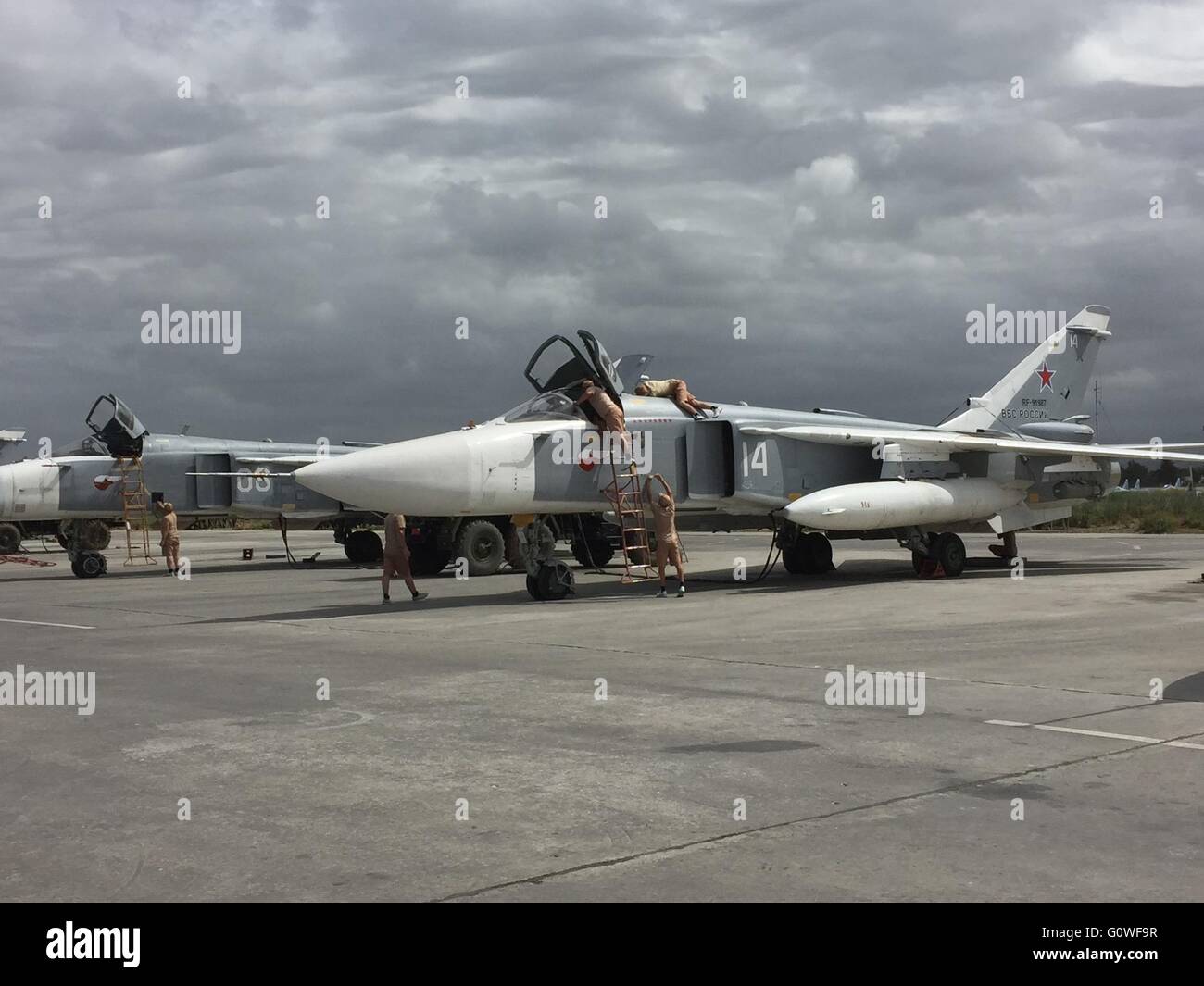 Sukhoi su 24 hi-res stock photography and images - Alamy