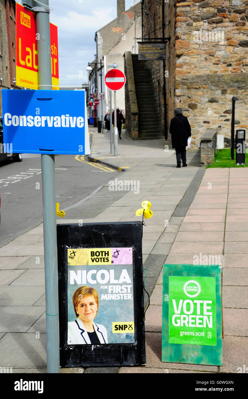 Voting scotland hi-res stock photography and images - Alamy