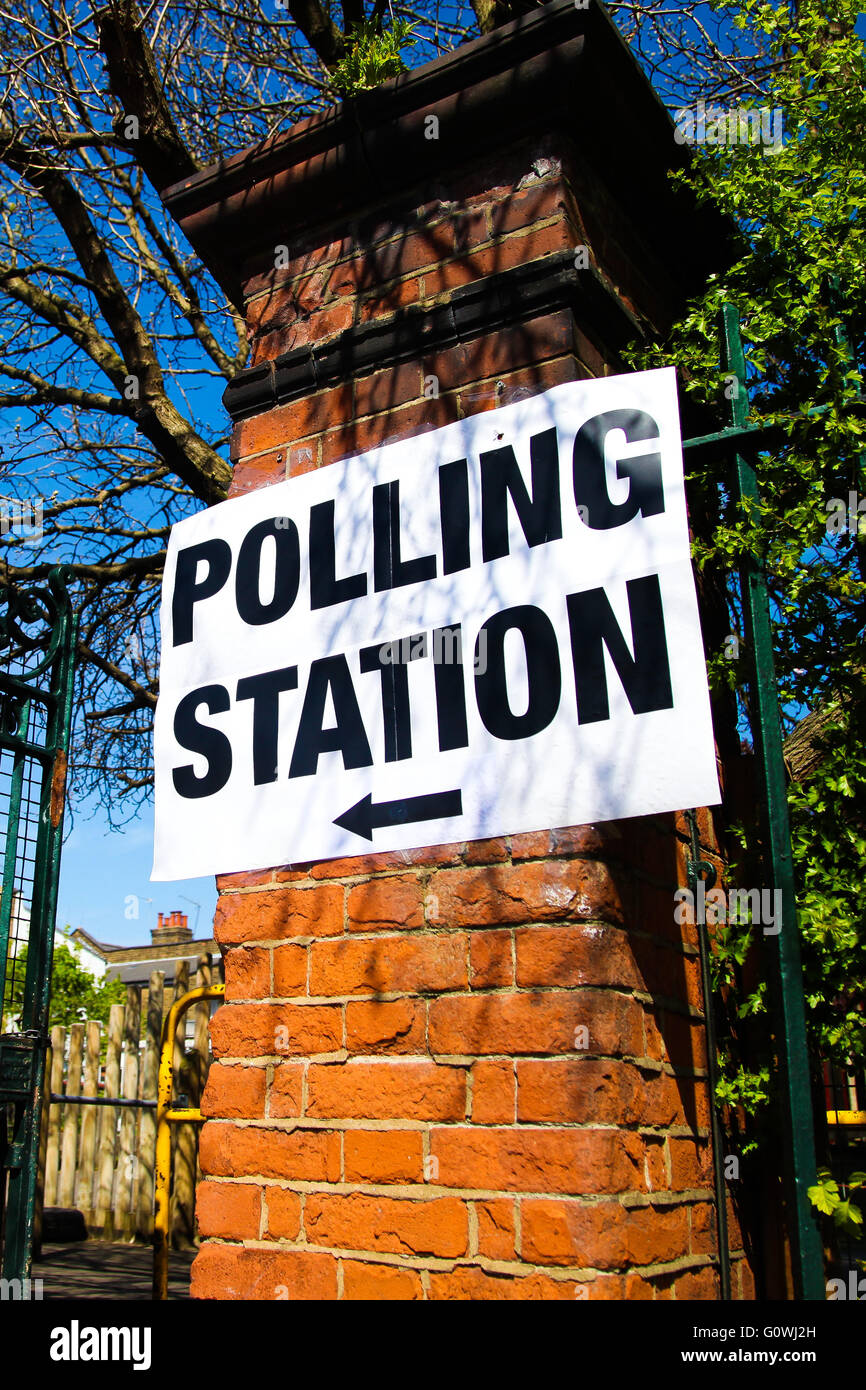 North London, 5 May 2016 - Polling station sign outside Chestnuts ...