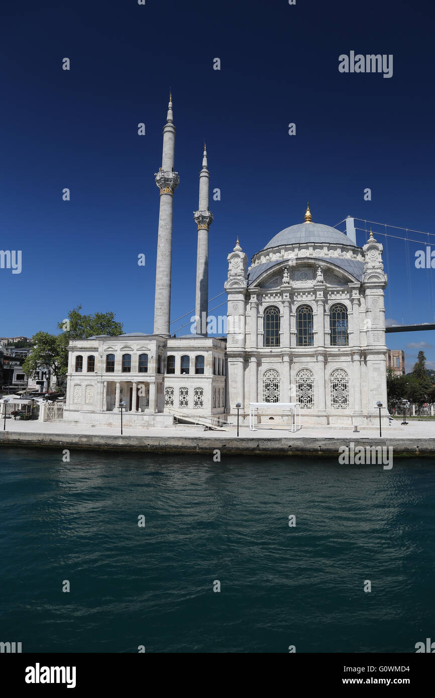 Ortakoy Buyuk Mecidiye Mosque in Istanbul City, Turkey Stock Photo - Alamy