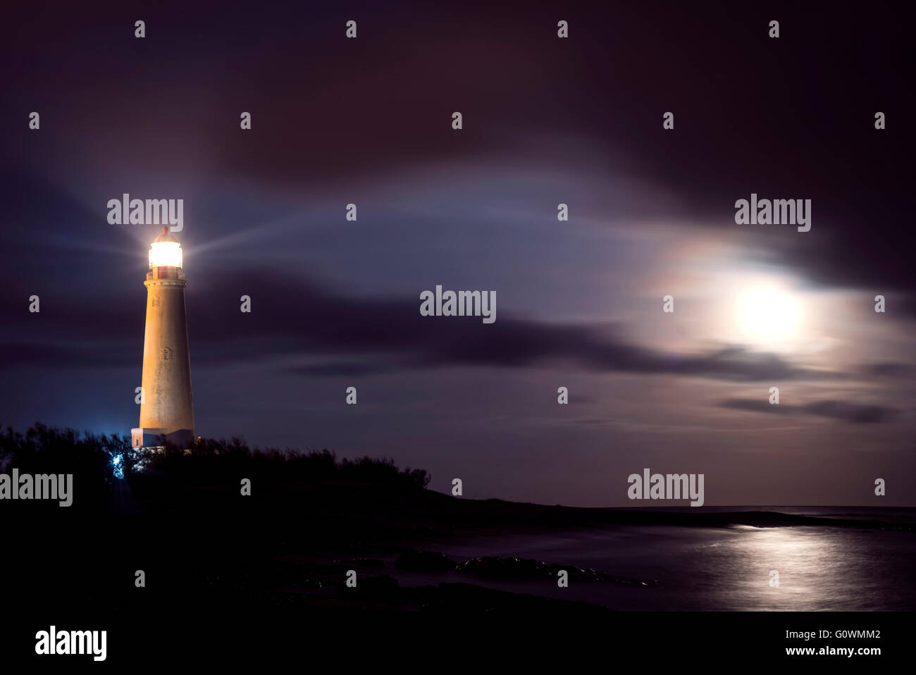Lighthouse at night moon hi-res stock photography and images - Alamy