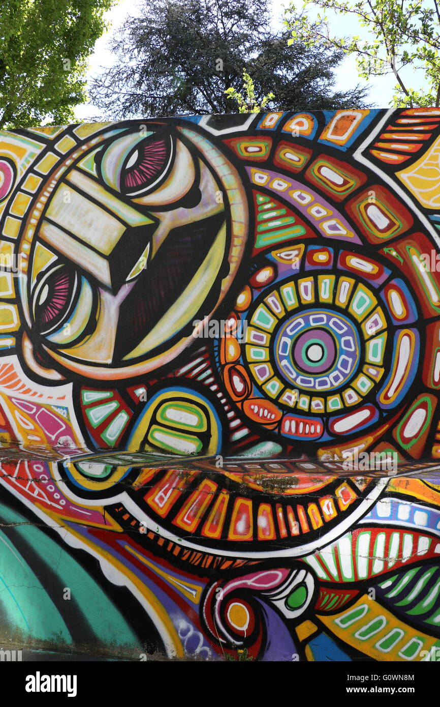 Abstract street Art in Paris Stock Photo - Alamy