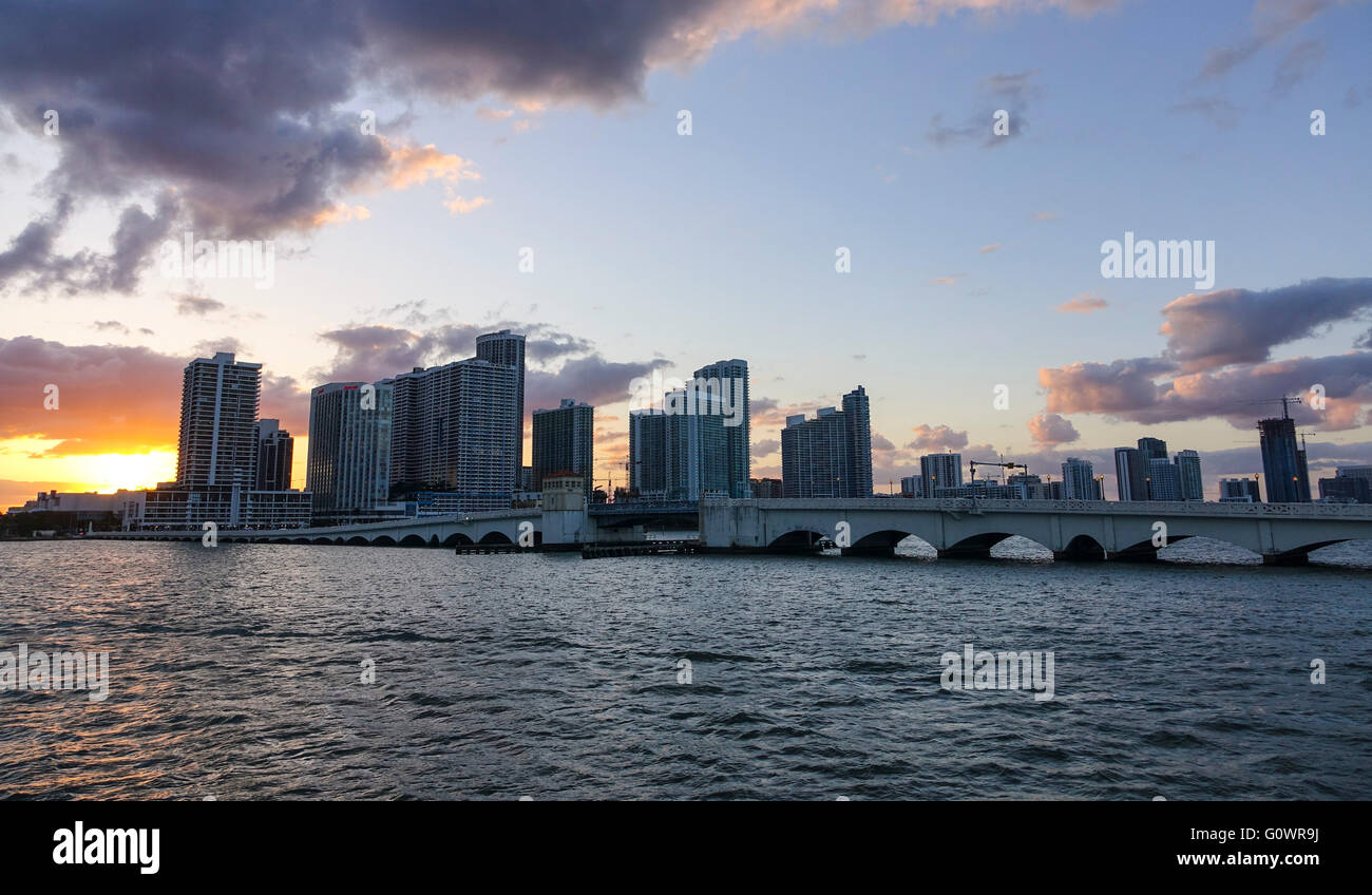 Miami florida sunset amazing skyline hi-res stock photography and ...