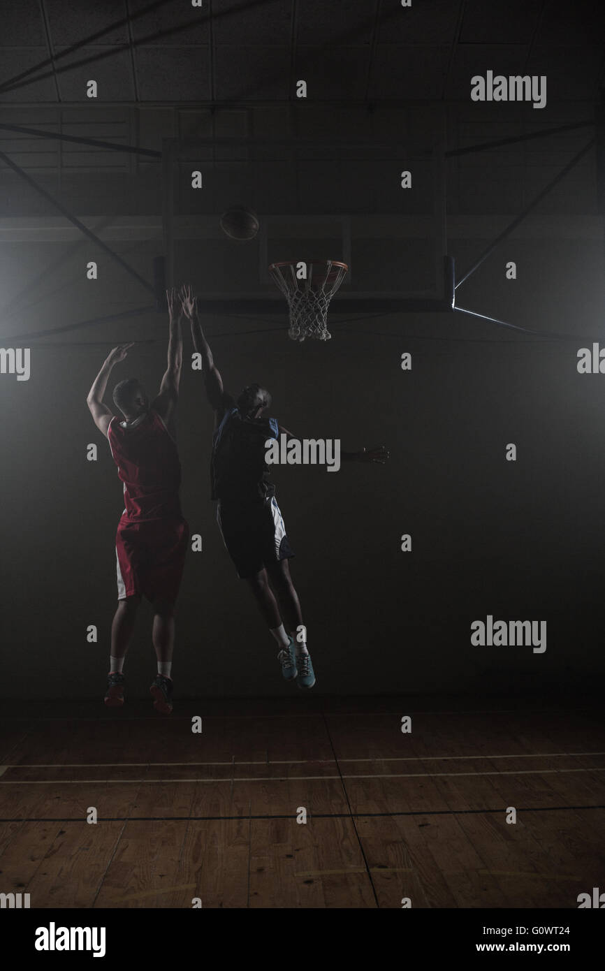 Basketball player shooting hi-res stock photography and images - Alamy