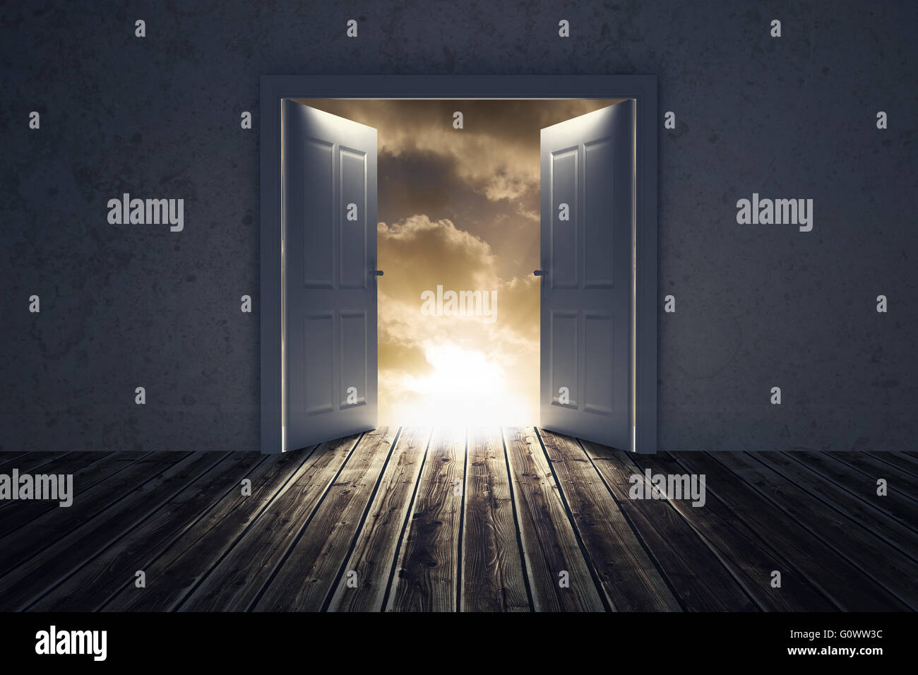 Big blue door hi-res stock photography and images - Alamy