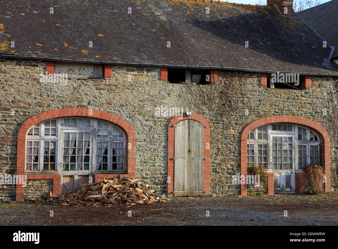 A small brick cottage in the tiny village at the entrance to Mont San ...