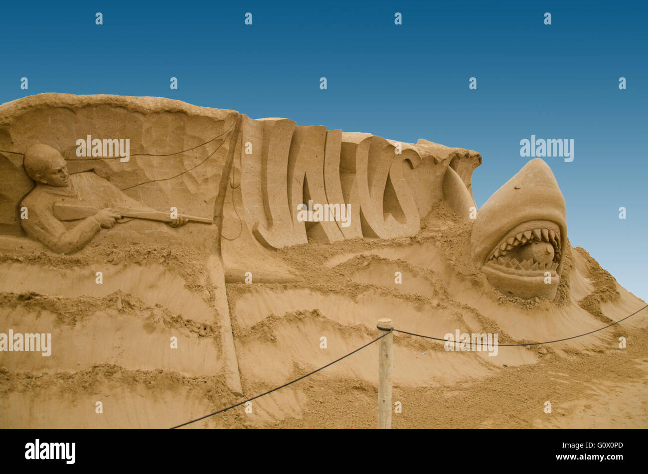 Sand sculpture of the movie "Jaws Stock Photo - Alamy
