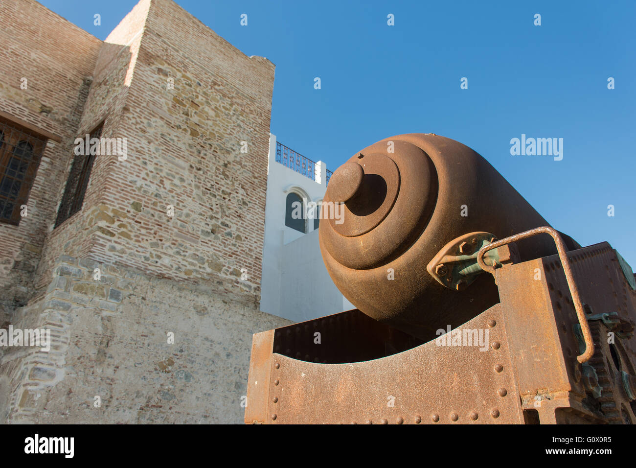British guns on the walls of the stronghold Stock Photo - Alamy