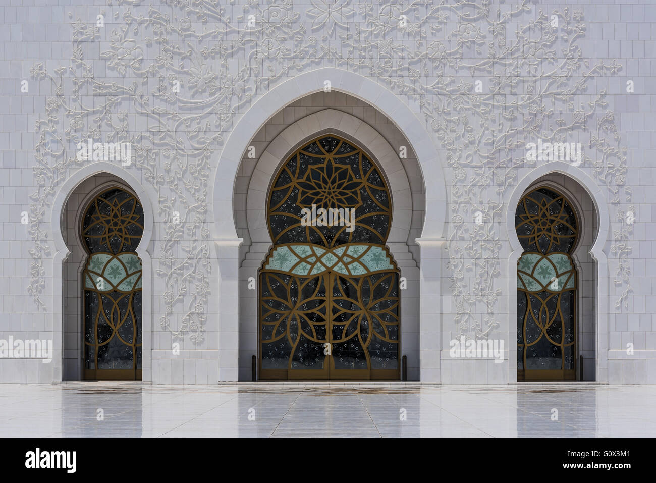 Doors to the main prayer hall of the Sheikh Zayed Grand Mosque in Abu ...