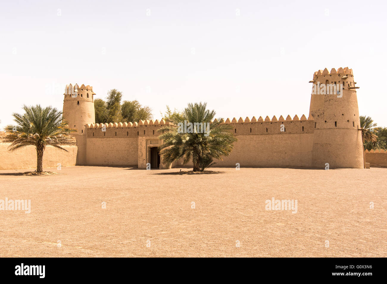 Al jahil fort hi-res stock photography and images - Alamy