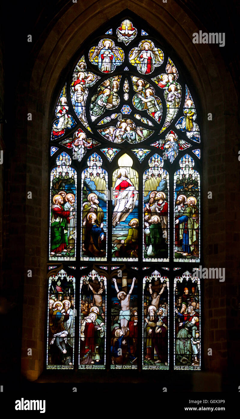 Stained glass window edinburgh castle hi-res stock photography and ...
