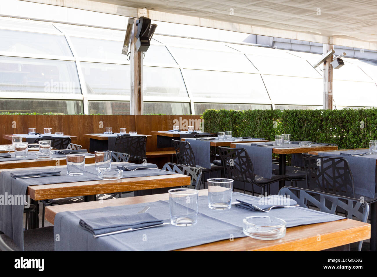 Elegant modern Italian restaurant Stock Photo - Alamy